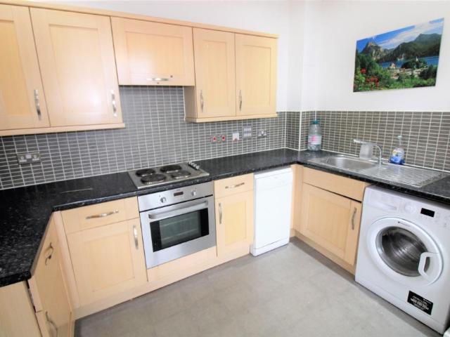 2 bedroom flat to rent