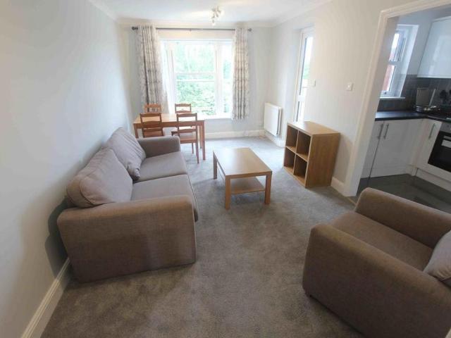 2 bedroom flat to rent