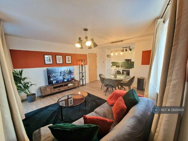 2 bedroom flat to rent