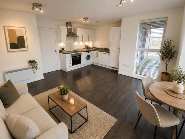 2 bedroom flat to rent