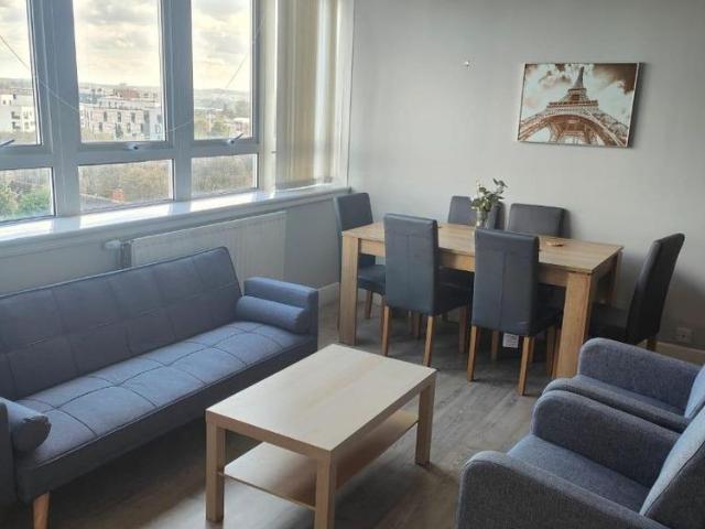 2 bedroom flat to rent