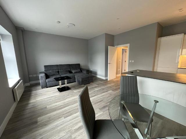 2 bedroom flat to rent