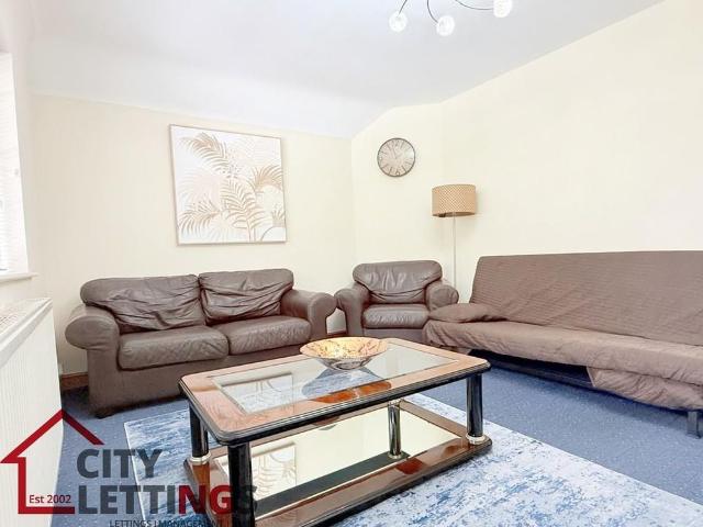 2 bedroom flat to rent