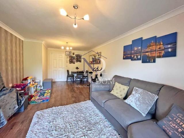 2 bedroom flat to rent
