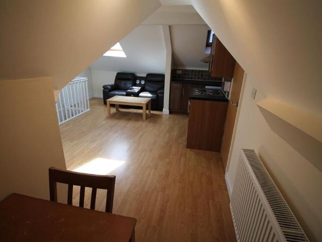 2 bedroom flat to rent