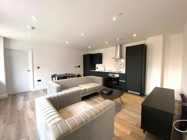 2 bedroom flat to rent