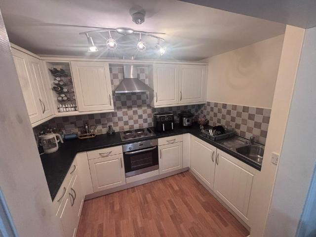 2 bedroom flat to rent