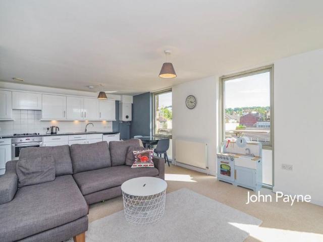 2 bedroom flat to rent