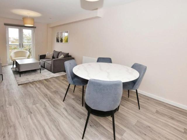 2 bedroom flat to rent