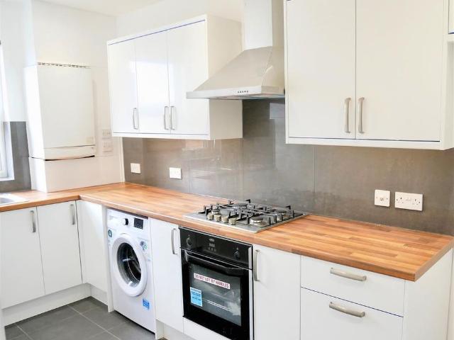 2 bedroom flat to rent