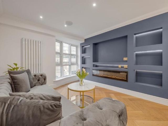 2 bedroom flat to rent