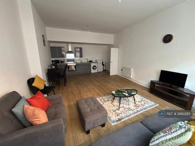 2 bedroom flat to rent
