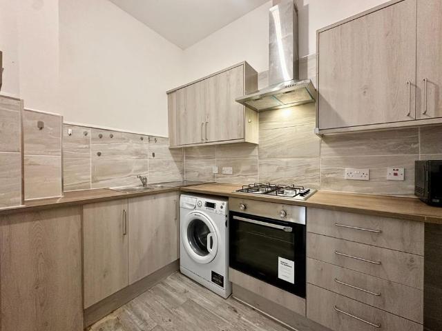 2 bedroom flat to rent
