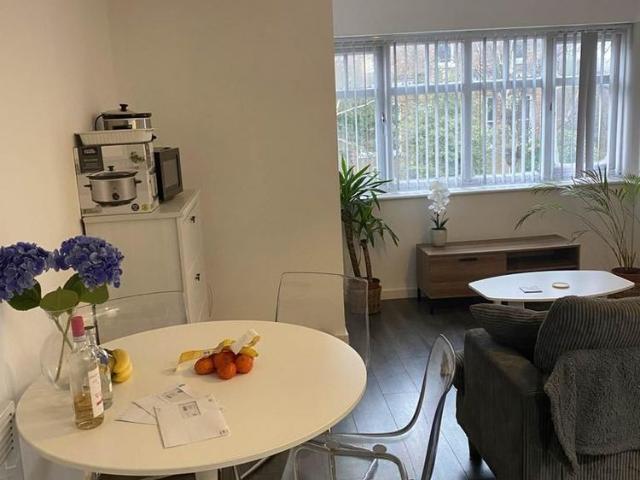 2 bedroom flat to rent
