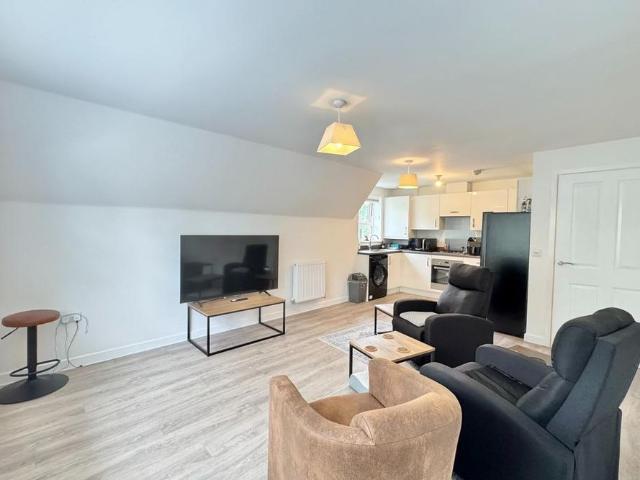 2 bedroom flat to rent