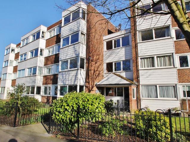 2 bedroom flat to rent