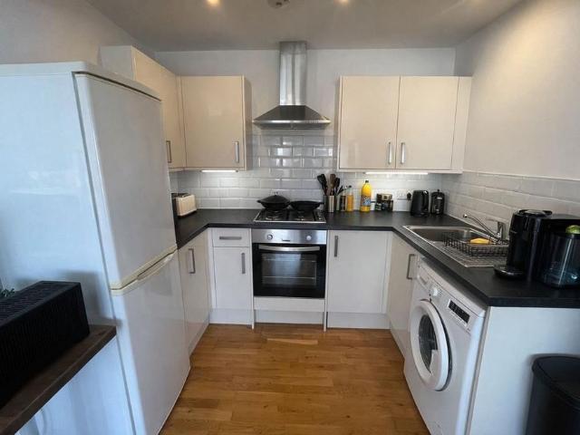 2 bedroom flat to rent