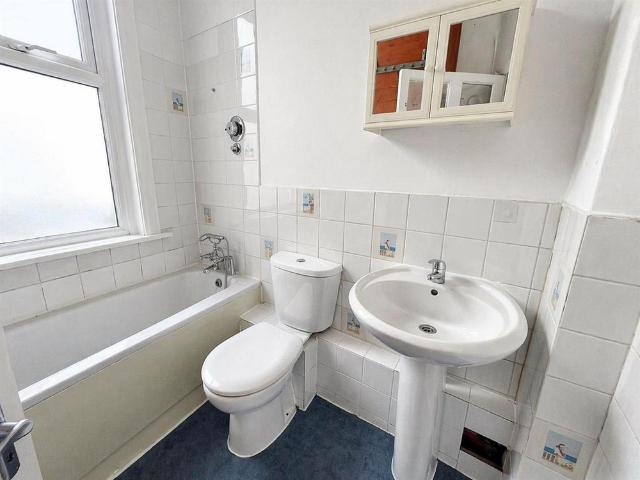 2 bedroom flat to rent