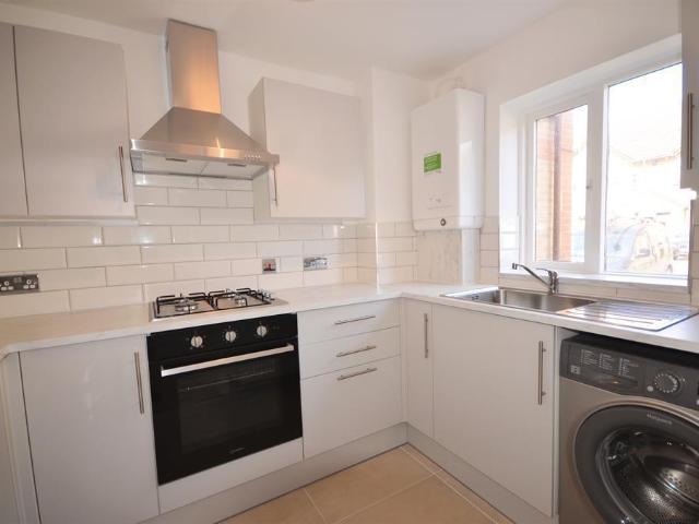 2 bedroom flat to rent