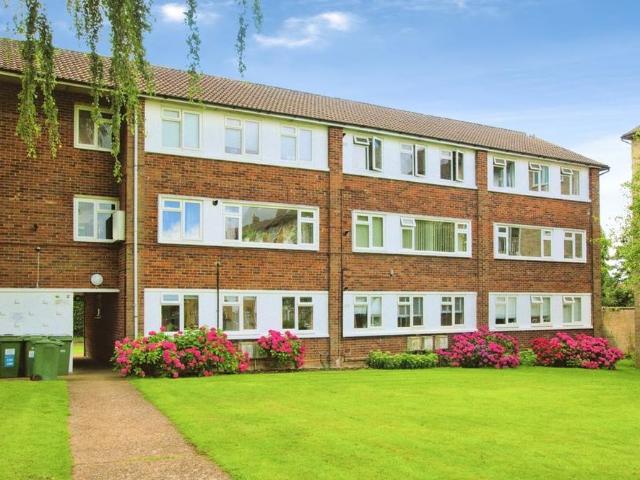 2 bedroom flat to rent