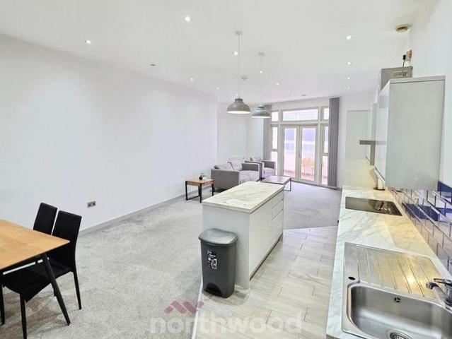 2 bedroom flat to rent