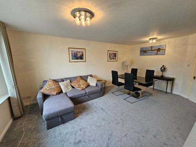 2 bedroom flat to rent