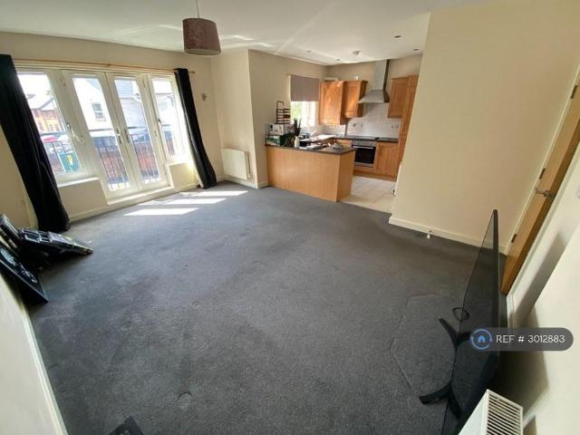 2 bedroom flat to rent
