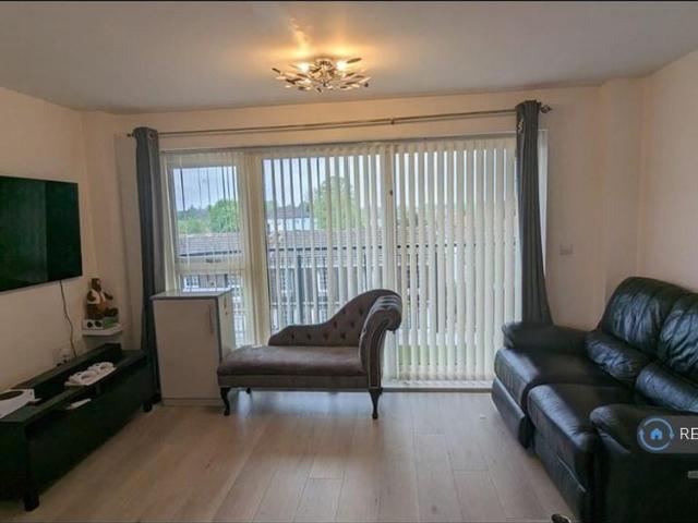 2 bedroom flat to rent