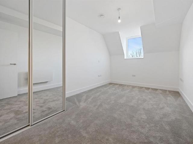 2 bedroom flat to rent