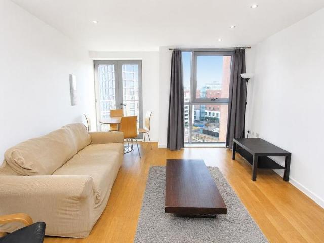 2 bedroom flat to rent