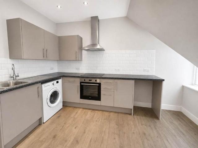 2 bedroom flat to rent