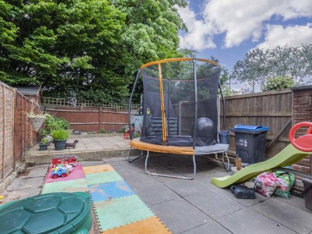 2 bedroom flat to rent