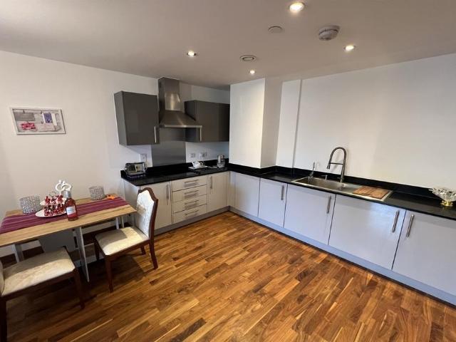 2 bedroom flat to rent