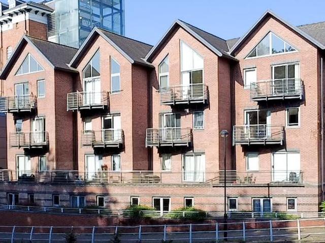2 bedroom flat to rent