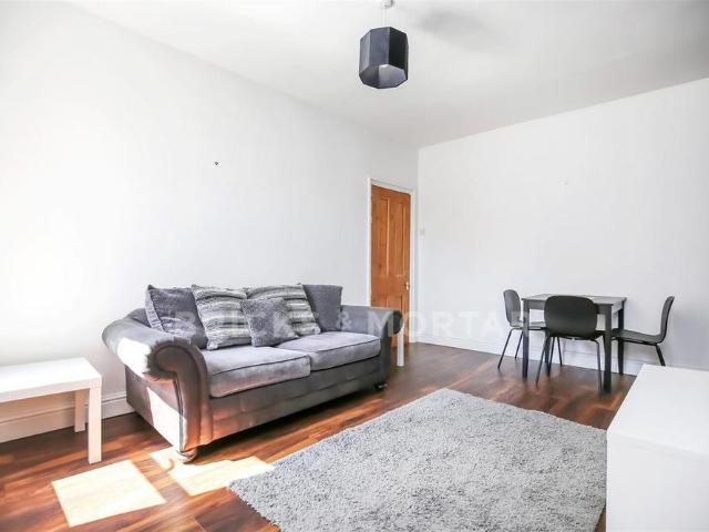 2 bedroom flat to rent