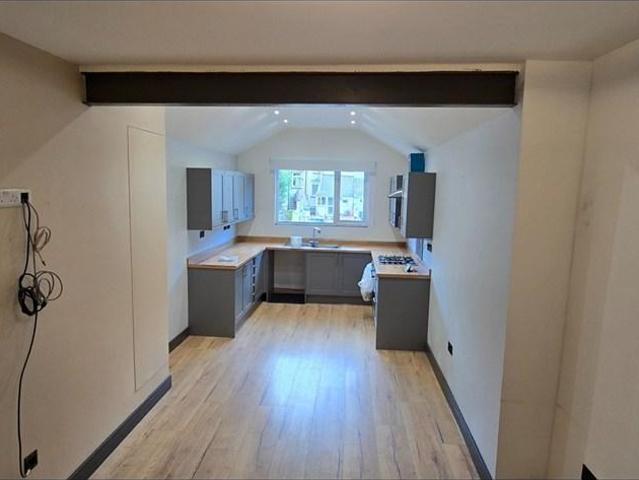 2 bedroom flat to rent
