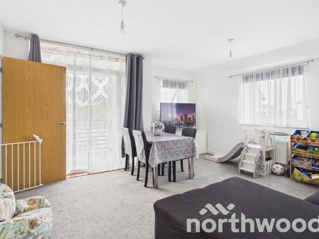 2 bedroom flat to rent