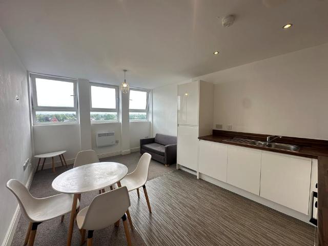 2 bedroom flat to rent