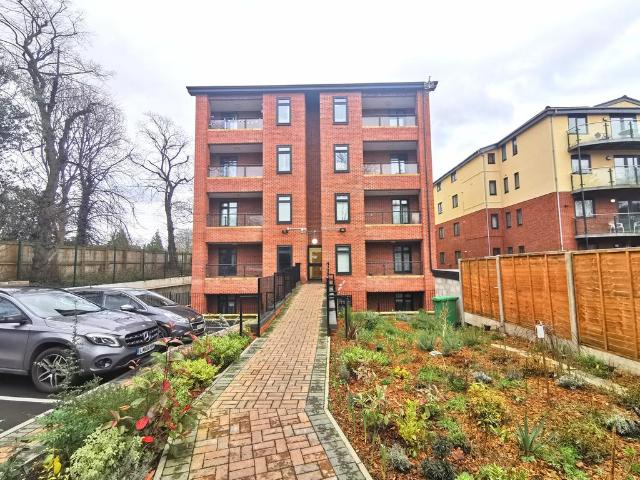 2 bedroom flat to rent