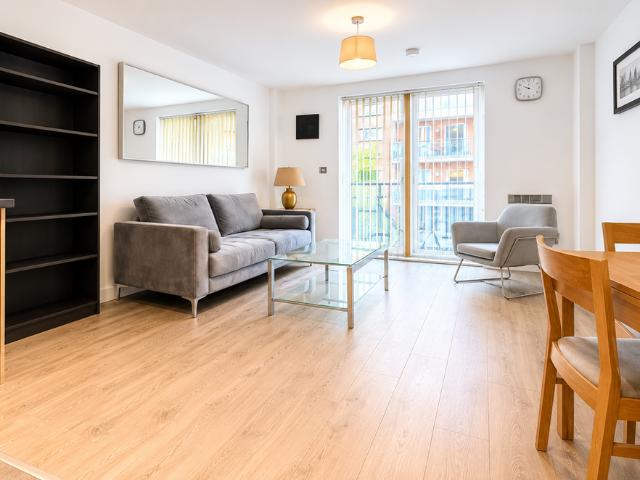 2 bedroom flat to rent