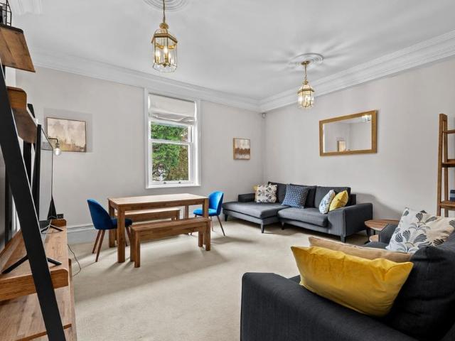 2 bedroom flat to rent