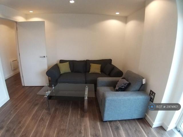 2 bedroom flat to rent