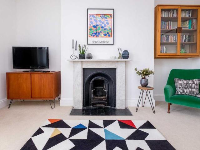 2 bedroom flat to rent