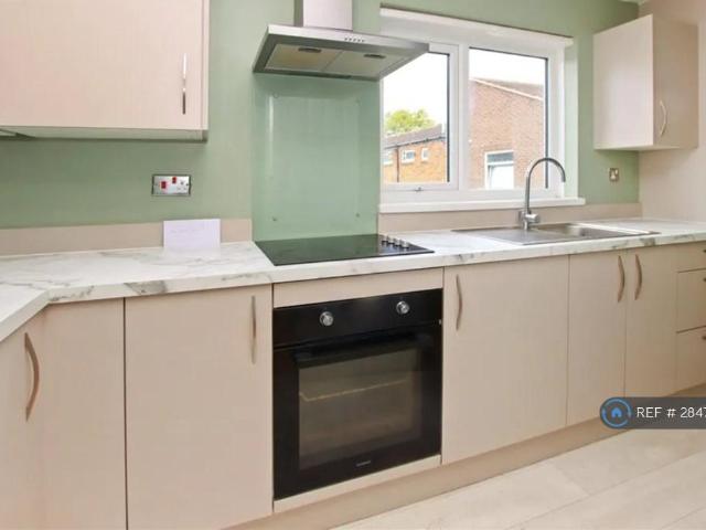 2 bedroom flat to rent