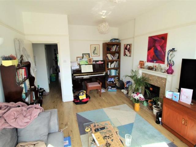 2 bedroom flat to rent