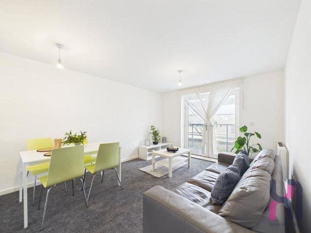 2 bedroom flat to rent