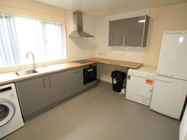2 bedroom flat to rent