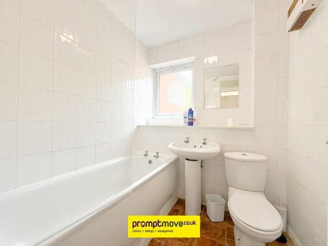 2 bedroom flat to rent