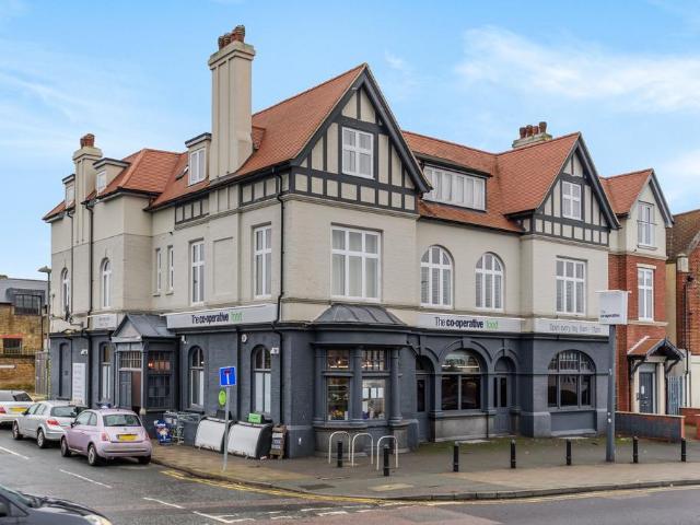 2 bedroom flat to rent