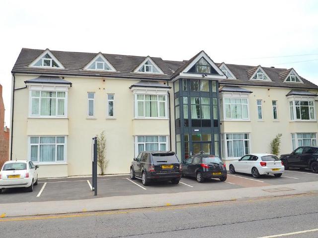 2 bedroom flat to rent